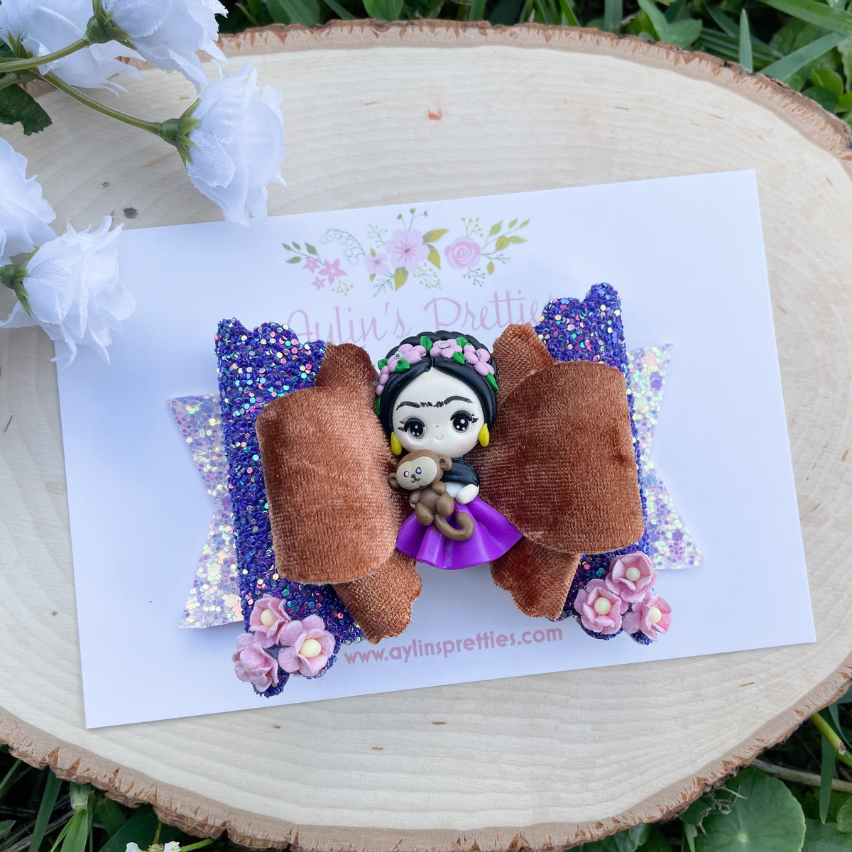 Monkey 🐒 Unibrow Girl – Aylin's Pretties